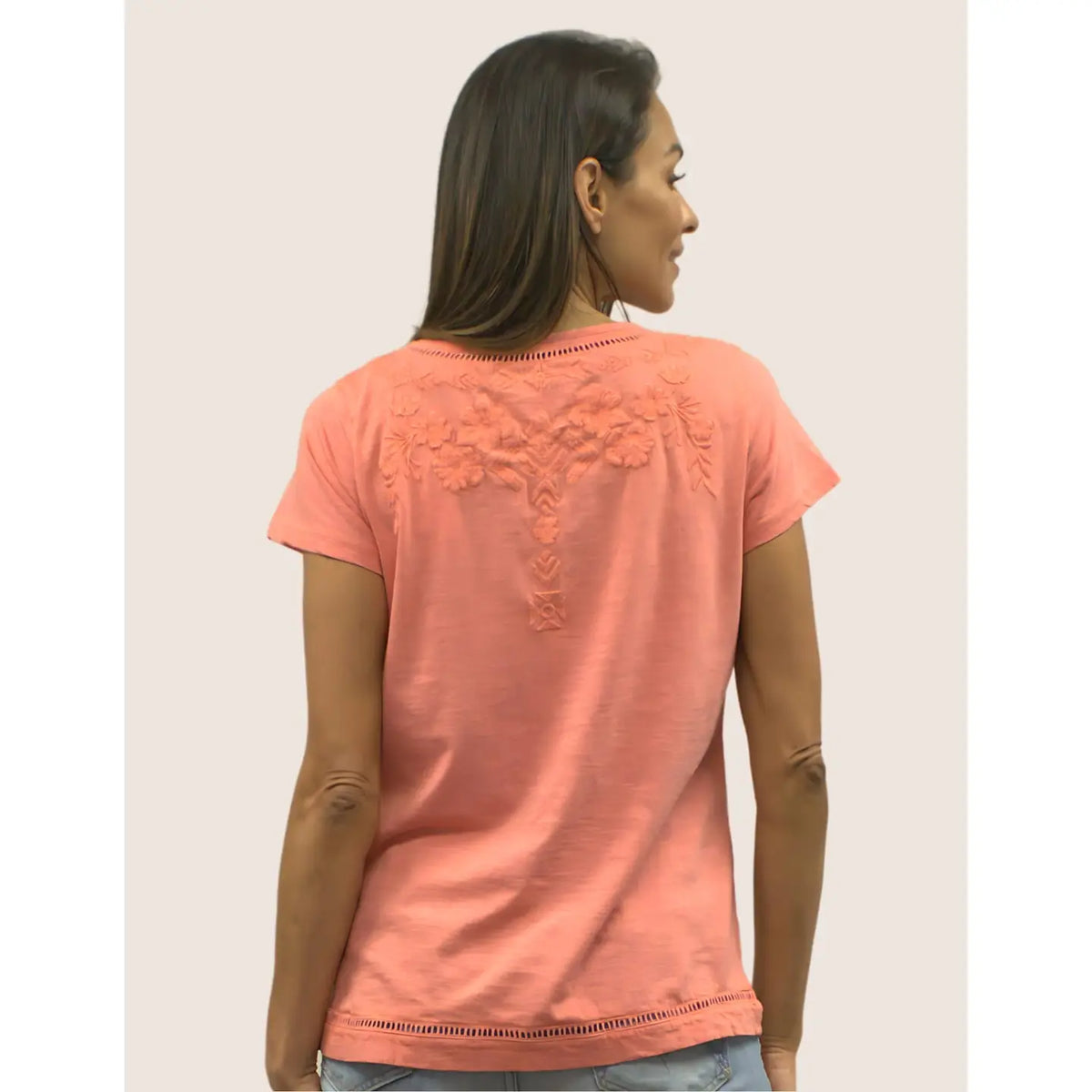 Sia Tee – Wild Skyes